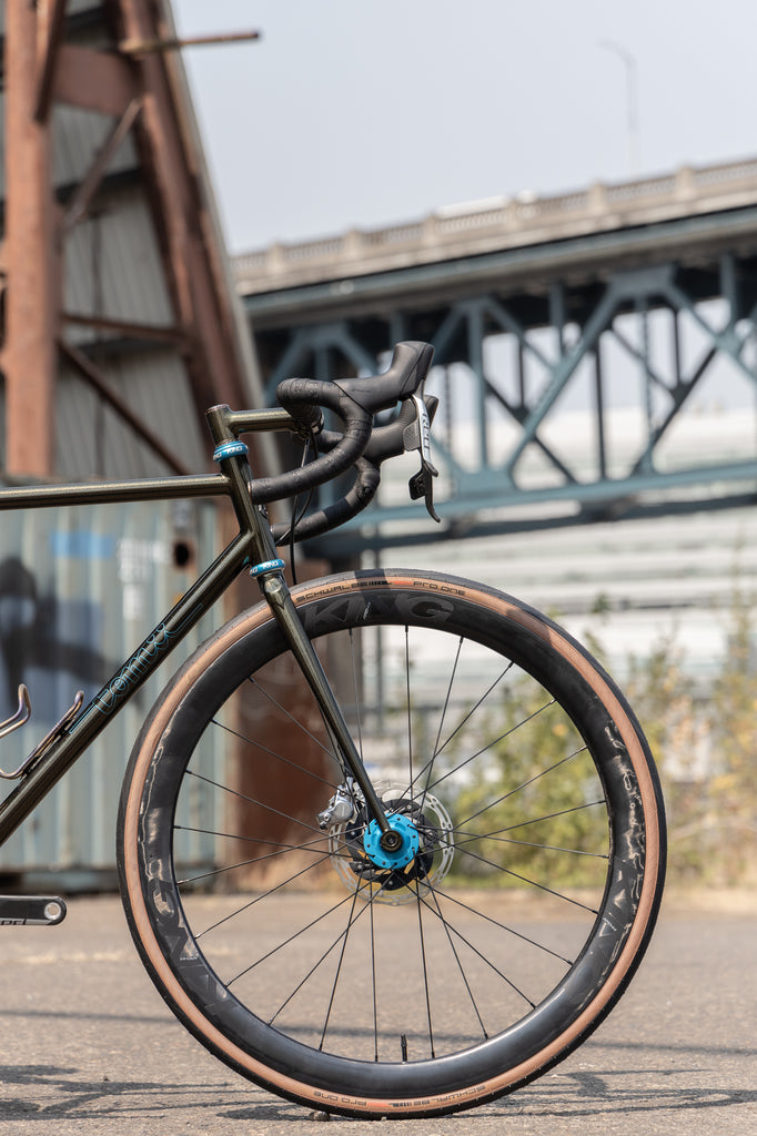 Tomii Cycles Disc Road – Chris King Precision Components